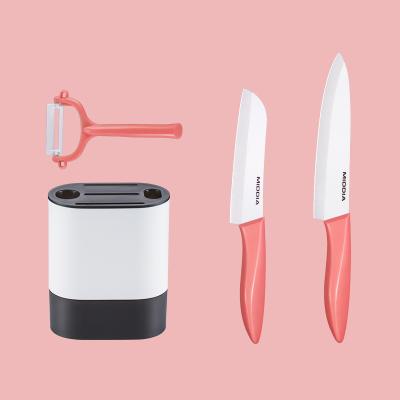 China Zirconia Ceramic Knife Set 6 Inch Chef Knife 4.5 Inch Fruit Cutter PP Handle for sale
