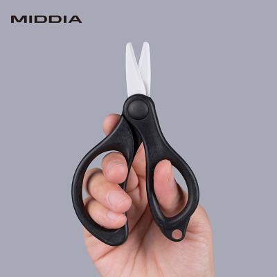 China Ceramic Fishing Scissors 1 Inch Serrated Blade Saltwater Freshwater Line Cutter with Retractor for sale