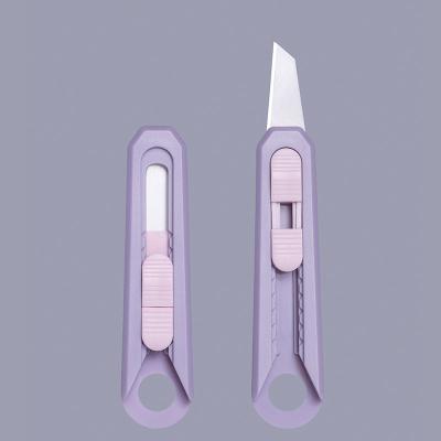 China MIDDIA Safety Ceramic Box Cutter with Sawtooth Blade 32mm for Cardboard Cutting for sale