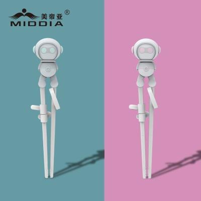 China MIDDIA Astronaut Cartoon Ceramic Baby Training Chopsticks 18.5cm Food Grade PP for Children for sale