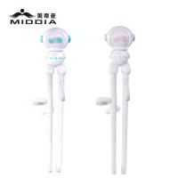 China MIDDIA Ceramic Baby Training Chopsticks 18.5cm Astronaut Cartoon Design Food Grade PP for sale
