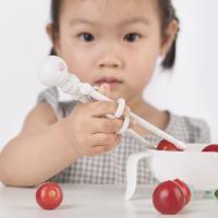 China Custom Ceramic Chopsticks for Kids 18.5cm Baby Training Chopsticks Food Grade PP Silicone for sale
