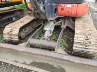 China Blue Kubota 3 Ton Excavator 0.22m#194 Bucket Capacity 6000 KG Machine Weight for sale