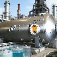 China Stainless Steel Crude Oil Fractionation Tower with Customized Size and 0.1-10 Mpa Design Pressure for Refinery Operations for sale