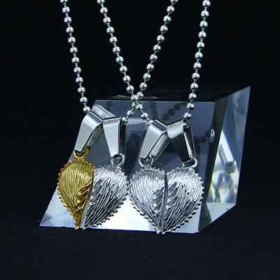 China New Fashion Valentines Holiday Lovers Couples Stainless Steel Necklace Pendants LPL17 for sale