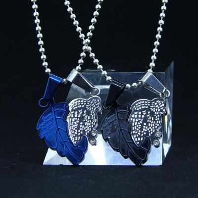 China New Fashion Valentines Holiday Lovers Couples Stainless Steel Necklace Pendants LPL18 for sale