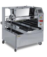 China 425kg Gear Roller Flowable Batter 15A Cake Depositor Machine for Sponge Cake and Cup Cake Production for sale