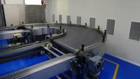 China 90 Degrees Curved Conveyor for Baking Pan Handling - Modular Belt System with Removable Turning Device for sale