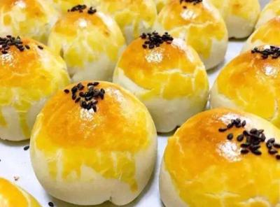 China 304 Stainless Steel Industrial Egg Yolk Pie Making Machine with Tunnel Oven 220V for sale