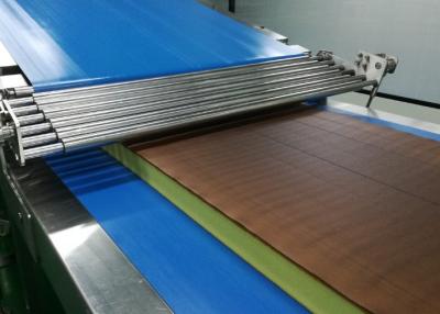 China Stainless Steel Inclined Declined Food Conveyor System for Bakery Production Lines - 304 Grade Construction for sale