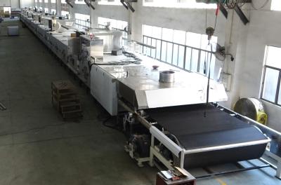 China Industrial Tunnel Oven 380V 50HZ ABB Motor Mesh Conveyor Baking Oven 200-400C for sale