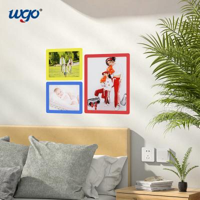 China ODM Clear Horizontal Wall Mount Sign Holder ISO 9001 Certified for sale