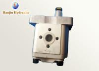 China Right Hydraulic Gear Pump 15ml Square Mounting With Spline Shaft Long Service Life for sale