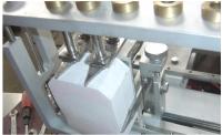China Round Bottle Automatic Wet Glue Labeling Machine 2000-3000BPH for sale