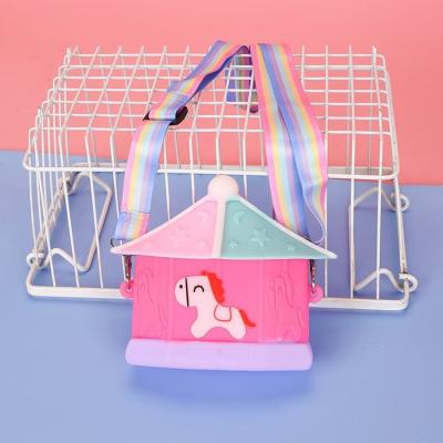 China Carousel Kid CrossBody Shoulder Bag BPA Free Silicone Pencil Case For Stationery And Makeup Organization School Supplies for sale