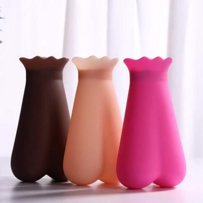 China 2L Hot Water Bottle For Menstrual Bed Warming Hot And Cold Therapy Water Bag for sale