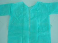 China Hospital PP Surgical Disposable Isolation Gowns With Tie On And Elastic Cuff for sale
