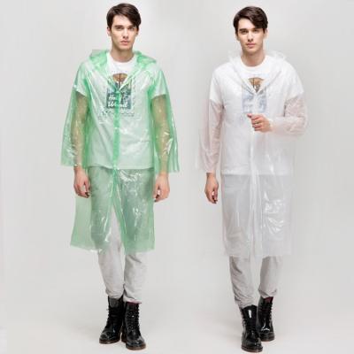 China Emergency PE Adult Disposable Lab Coats With Buttons Water Resistant for sale