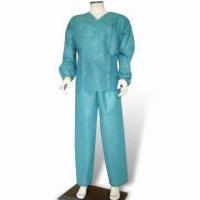 China Convenient Hospital Disposable Scrub Suits SBPP Non Woven 3 Layer Material for sale