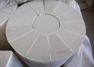 China Ceramic Multichannel Bricks Honeycomb Structural Packing 150x150mm 100cpsi Distillation Column for sale