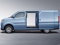 China Dongfeng Ruichi EC75 6.9CBM Cargo Space All Electric Small Delivery Van for sale