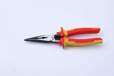 China IEC 60900 Certified 180mm Length Insulated Combination Plier with Corrosion-Resistant Finish for Electricians for sale