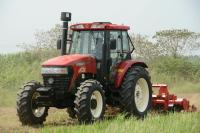 China 130HP Agricultural Farm Tractor Euro III Engine Water Cooling Tractor for sale