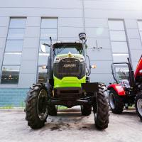 China Hydraulic Tricycle Mini Farm Tractor 90HP Heavy Duty Tractor for sale