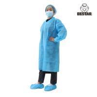 China 35gsm Cleanroom PP Disposable Lab Coat Visitor Gown for sale