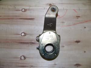 China SHAANXI COPY QUALITY PHOTO COLOR Brake Adjuster left rear - Трещетка задняя левая 199000340056 for sale