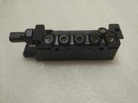China A2203200258 Auto Air Suspension Solenoid Valve Block For Mercedes Benz W220 for sale