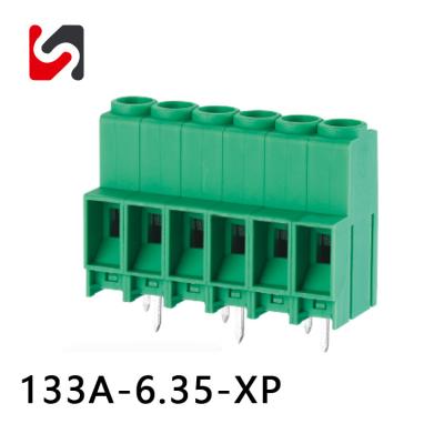 China 3P 6.35mm PCB Mount Terminal Block 300V 30A European Screw Connector for sale