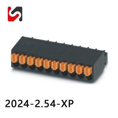 China 2.54mm Pitch SMT Screw Terminal Block 150V 3A 2-24 Poles PCB Mount for sale
