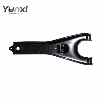 China Automobile Driveline Clutch Release Fork Sub-Assy for for ISUZU 4BC2 NPR58 Clutch Shifter 8970223220 for sale