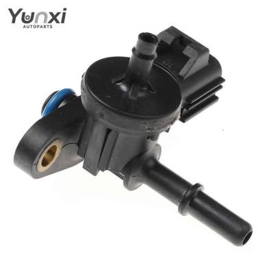 China Fuel Oil Pressure Sensor OE NO.XS2F-9F972-DD XS2F9F972DD for Ford Focus for sale