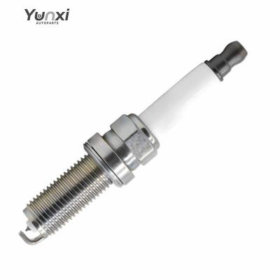 China Auto Accessories Car Engine Ignition Spark Plug for Acura Honda Toyota ILKAR8N8 10162965 370701027LABP LR091617 for sale