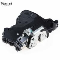 China 69040-0C050  Power Door Lock Actuators Front Left for LEXUS ES350 2015-2018 RX350/450H 2009-2015 for Toyota for sale