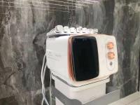 China Multi Language RF Beauty Machine , RF Body Contouring Machine With Large Color Touch Screen for sale