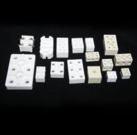 China High Temperature 2/3 Pole 24A Steatite Ceramic Terminal Block Connector with 2.8 g/cm³ Density and 18 kV/mm Dielectric Strength for sale