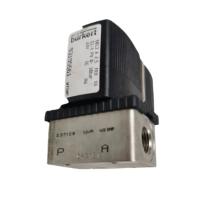 China Port Size 1/4 Pneumatic Solenoid Valve Plunger Direct Acting Operation 24VDC Voltage Control Valve For Pneumatic Devices 126086 for sale