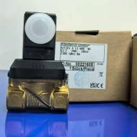 China 0-10 Bar Pressure Resistant Burkert 00221618 Type 6213 Solenoid Valve, NBR Sealing 13 Orifice G3/4 Thread, Brass Housing DC24V 8W For -10~80°C Pipelines for sale