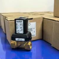 China 0-10 Bar Pressure Resistant Burkert 00221618 Type 6213 Solenoid Valve, NBR Sealing 13 Orifice G3/4 Thread, Brass Housing DC24V 8W For -10~80°C Pipelines for sale