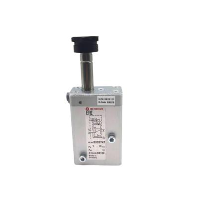 China Solenoid Valve NORGREN 8020747 Industrial Pneumatic Directional Control Valve G1/4 Spool Solenoid Valve With Manual Override for sale