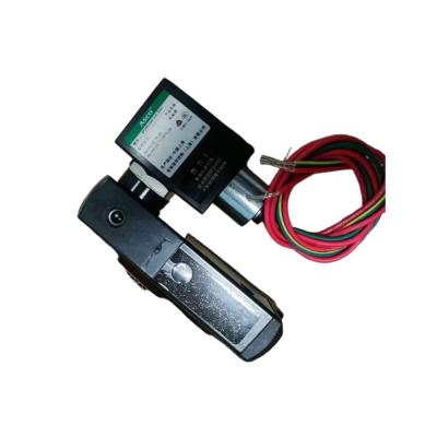 China ASCO EF8551B401MO Explosion Proof Pilot Operated Pneumatic Solenoid Valve Single Coil Spring Return Multi Function 3/2 to 5/2 Switchable Air Directional Spool Valve 1/4 Inch Thread for sale
