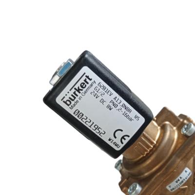 China Automation Pipeline Solenoid Valve With Manual Control Burkert Type 6281 G1 1/2 40mm Orifice 2/2 NC Brass Construction NBR Seal Low Power 8 Watt DC24V AC220V 00221964 00221965 for sale