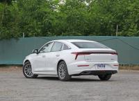 China 2024 Faw Bestune B70 Hatchback Sedan Luxury 5-Door 5-Seat Gasoline Car 1.5T Energy Vehicle for sale