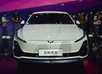 China 2024 Xingguang PHEV Sedan Hybrid Car Left Steering 5 Seats 5 Doors by Wuling StarLight for sale