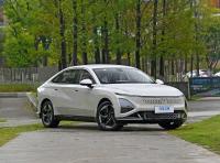 China Wuling Starlight Sedan EV Car For Adults SAIC Wuling Auto Energy type Lithium Battery for sale