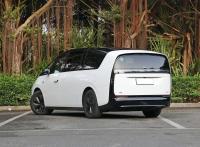 China Ternary Lithium Ion Battery Lixiang MEGA Max Electric Car For Household Business 710km for sale