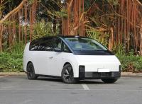China 2024 Lixiang Li Mega Max 7 Seat Mpv and 710KM Long Range for Battery Electric Vehicle for sale